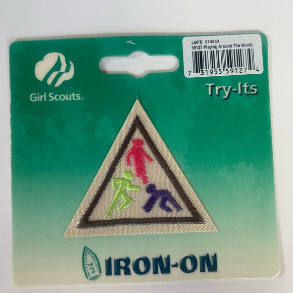 Girl Scouts | Accessories | Vintage Girl Scouts Patch Playing Around ...
